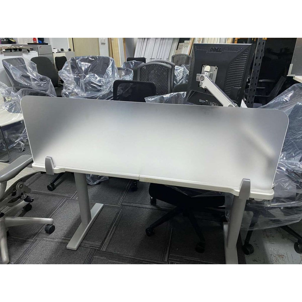 Workstation Acrylic Divider with Clip – Newstar Furniture Pte Ltd